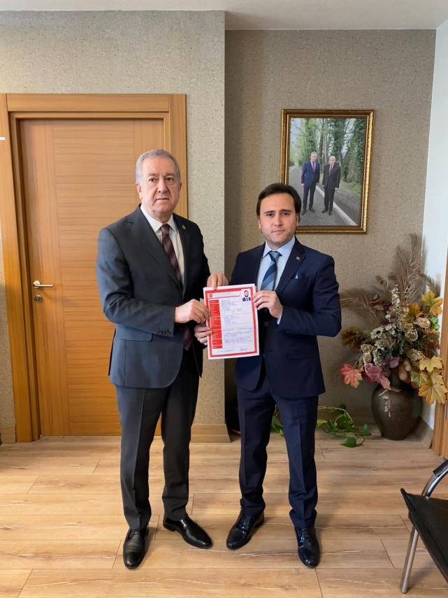 GAZETECİ DİNÇER AKTEMUR, MHP’DEN BELEDİYE BAŞKANI ADAY ADAYI OLDU ...