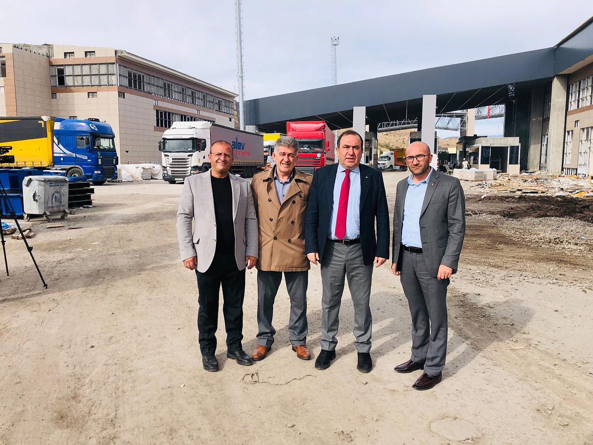 Başkan Demirci, Türk Gözü Sınır Kapısında incelemelerde bulundu ...